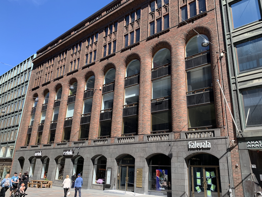 フィンランド、ヘルシンキのおすすめランチ。アルヴァ・アアルトが設計した建物でゆっくりランチを楽しんでみてはいかがでしょうか。 | えなと りっ ...